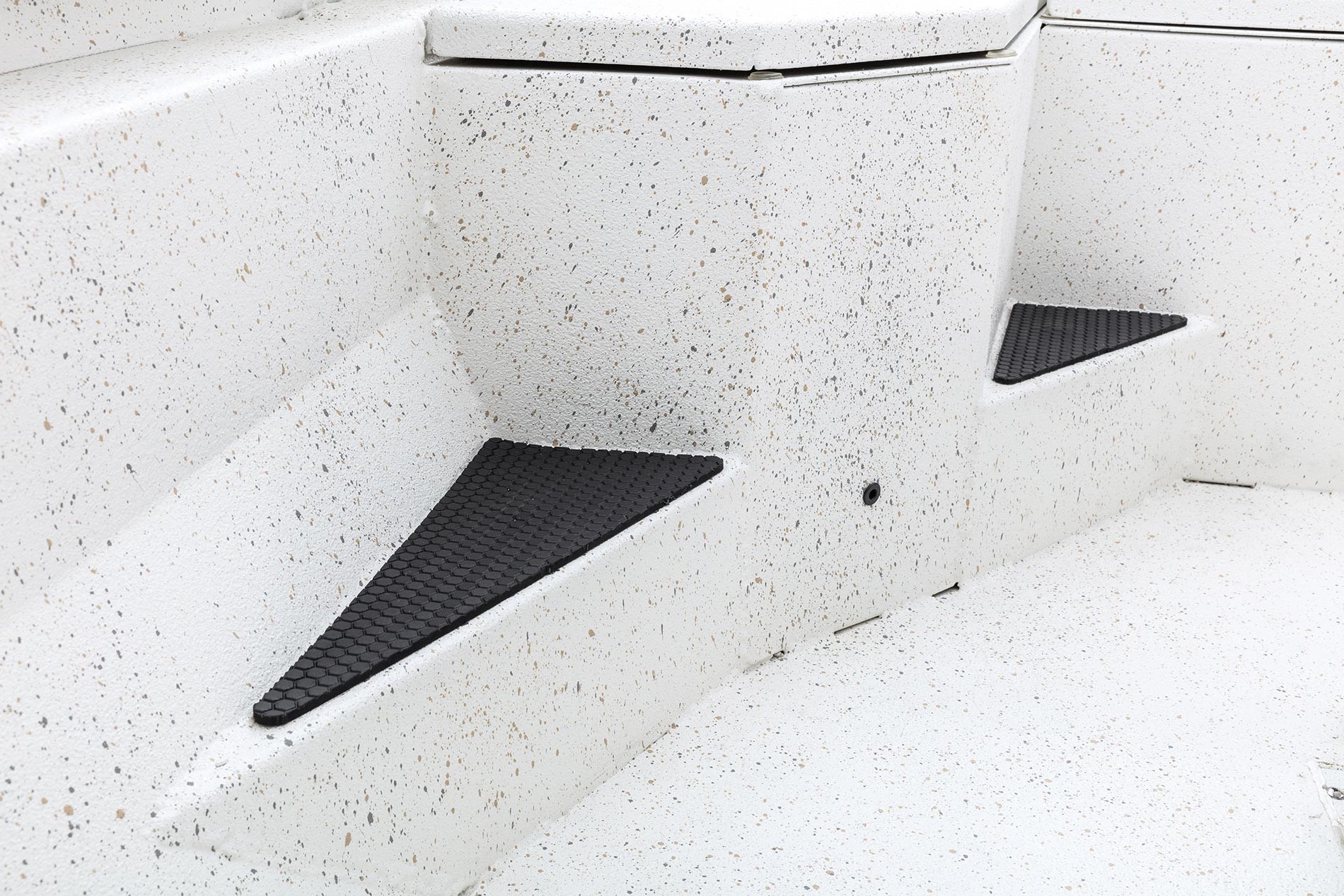 RB200 - Ranger Aluminum Inshore Boat