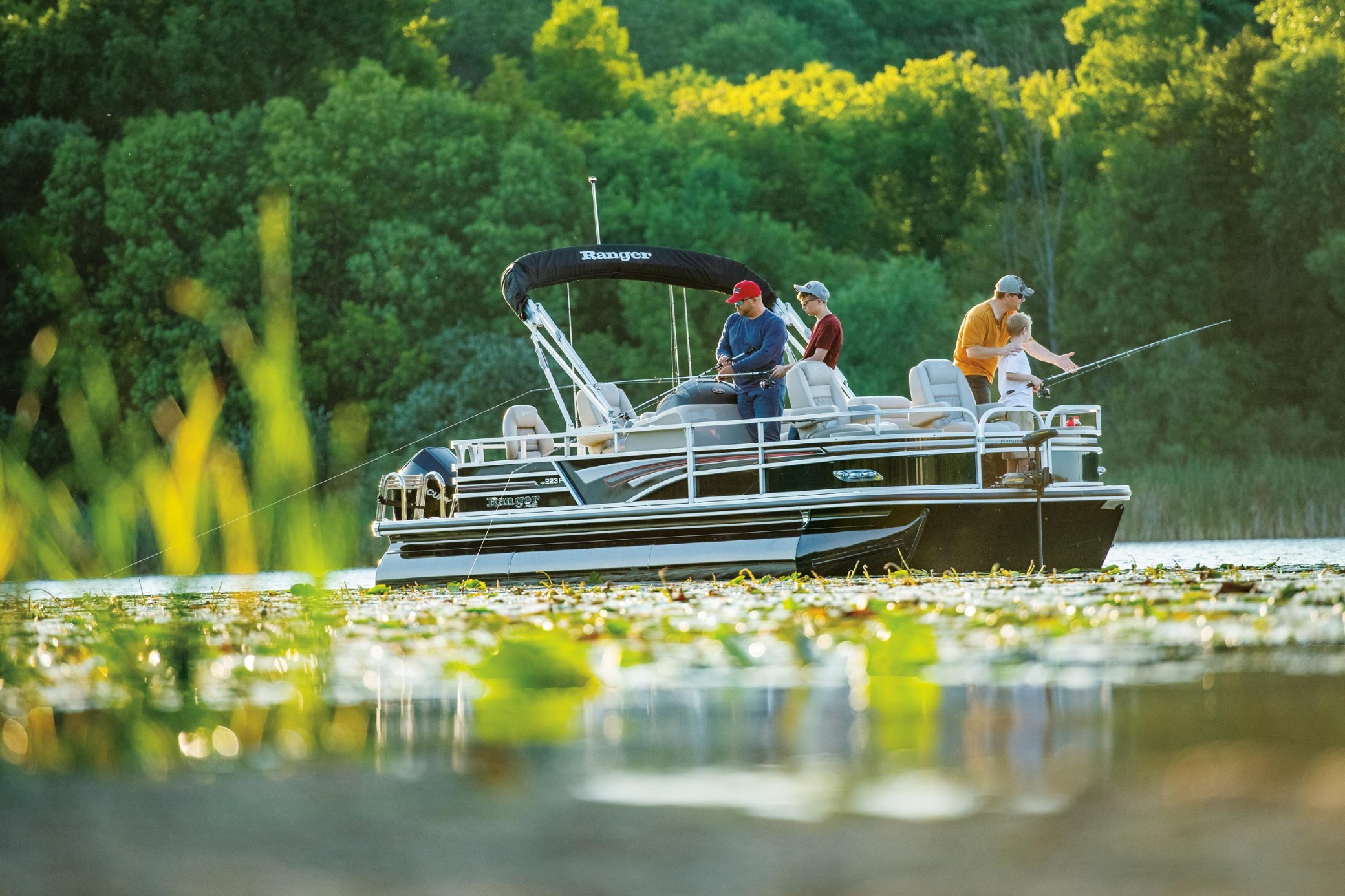 223F Fishing Pontoon - Ranger Reata Series