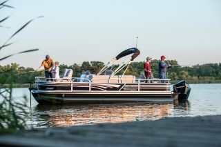 223F Fishing Pontoon - Ranger Reata Series