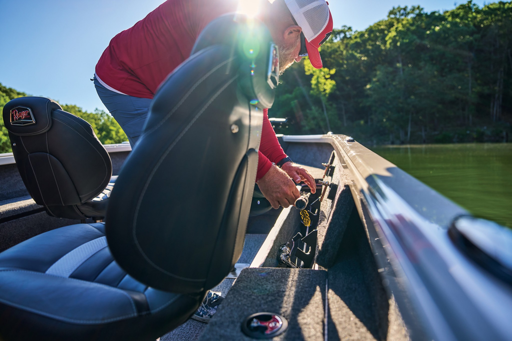 VS1665T - Ranger Aluminum Deep V Boat