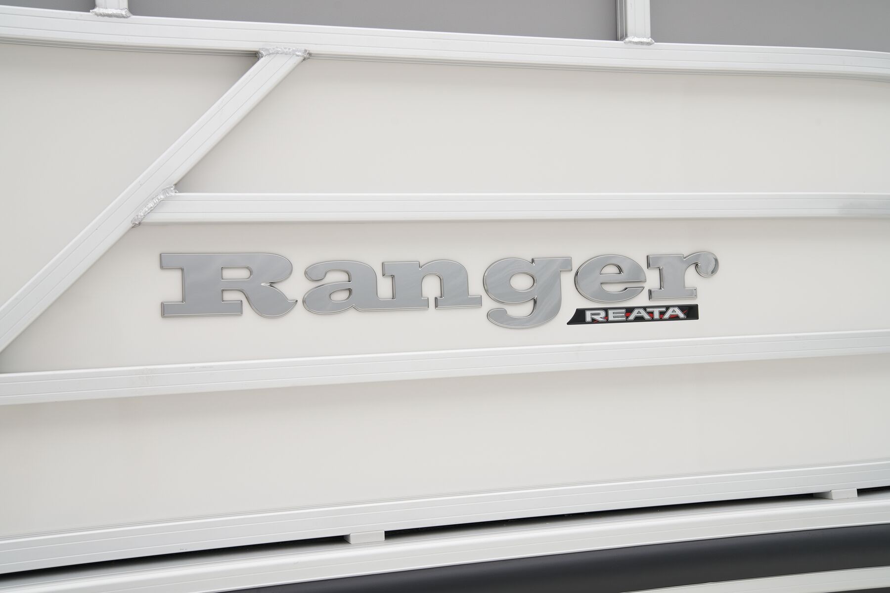 Ranger 243C | Reata Series 26ft. 2in. Cruise Pontoon