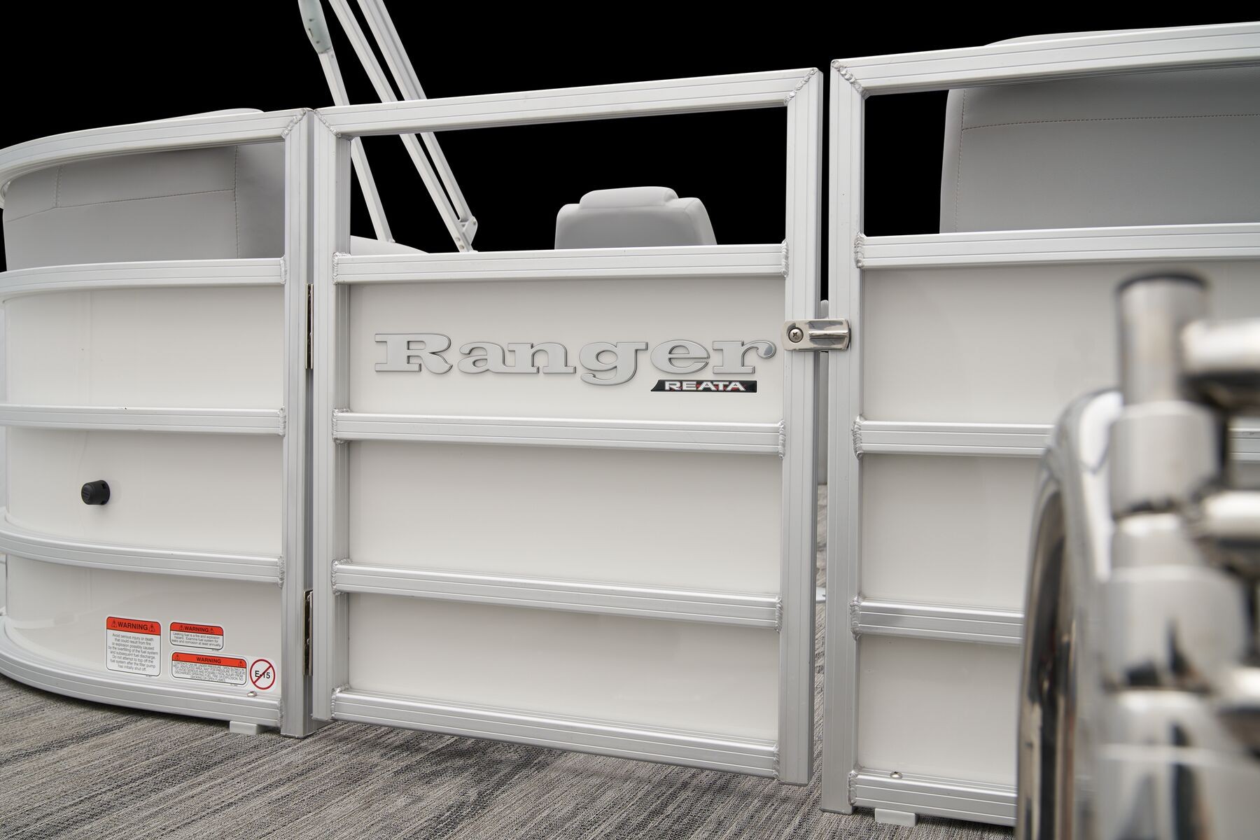 Ranger 243C | Reata Series 26ft. 2in. Cruise Pontoon