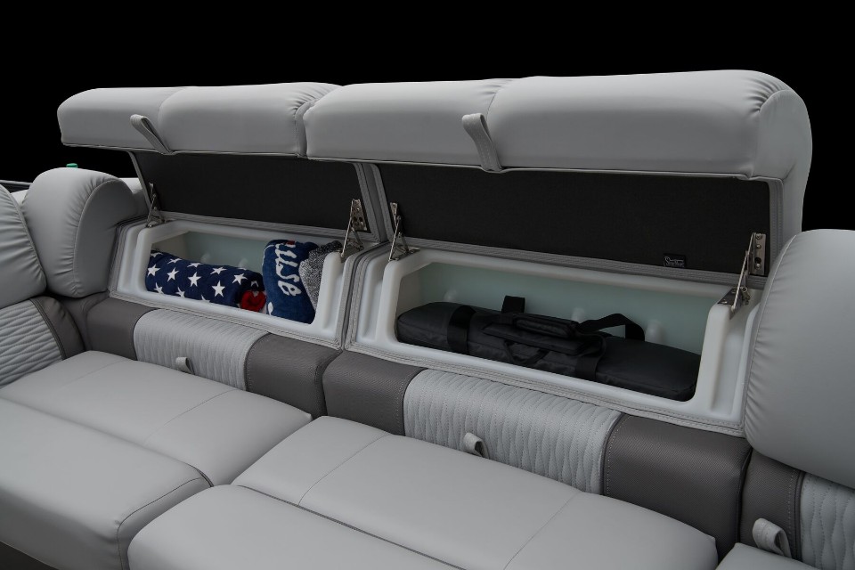 Ranger 2500LS | LS Series 27ft. 5in. Luxury Pontoon