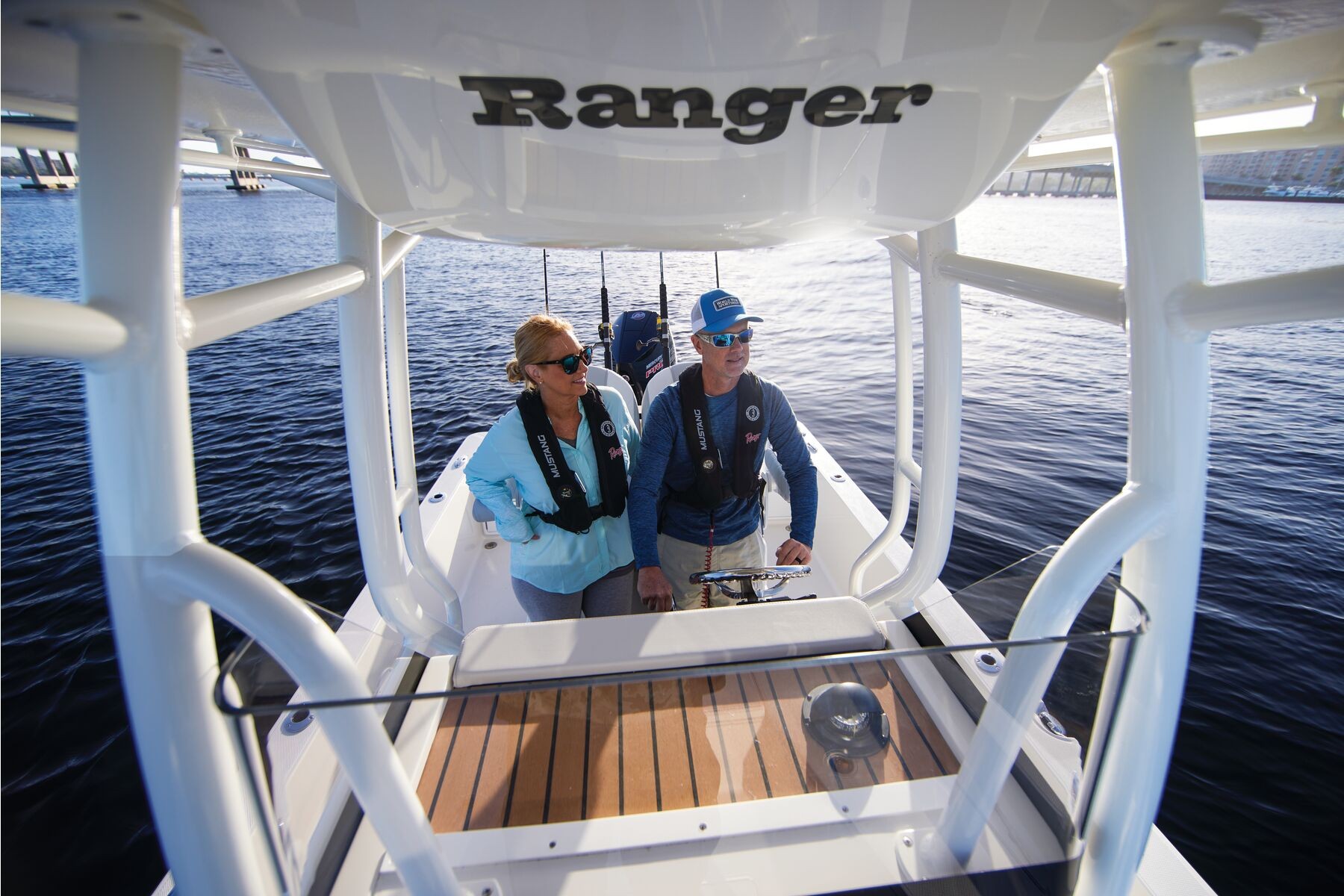 Ranger 2360 Bay | Bay Series 23ft. 5in. Inshore Boat