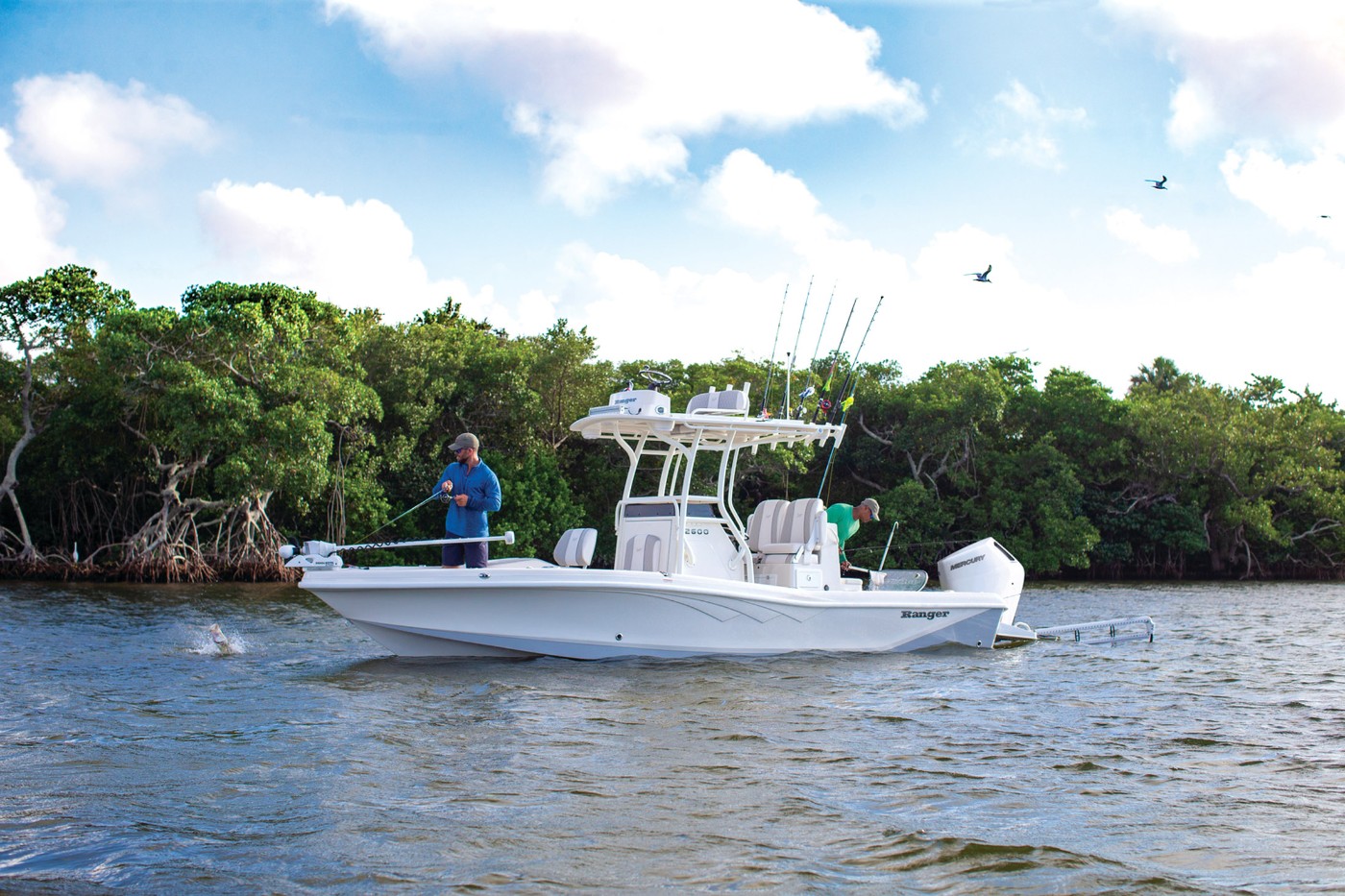 Ranger 2600 Bay | Bay Series 24ft. 9in. Inshore Boat