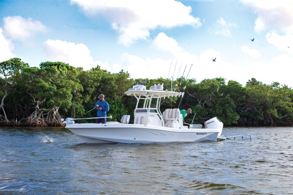 Ranger 2600 Bay | Bay Series 24ft. 9in. Inshore Boat